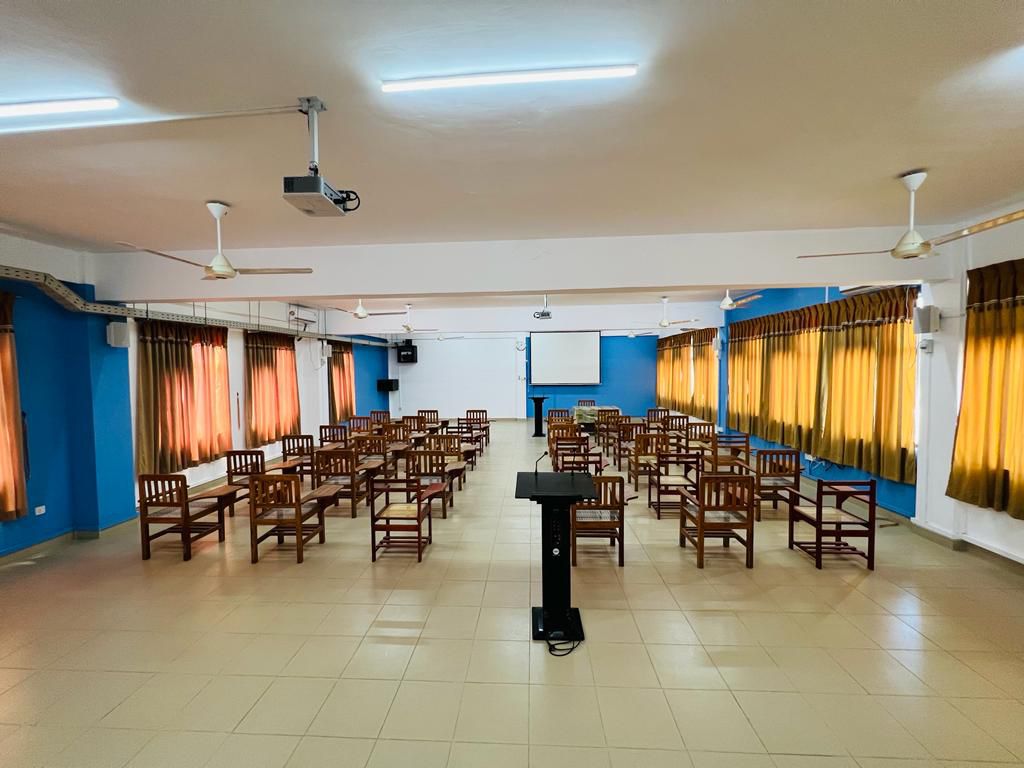 Gallery | Faculty of Commerce and Management