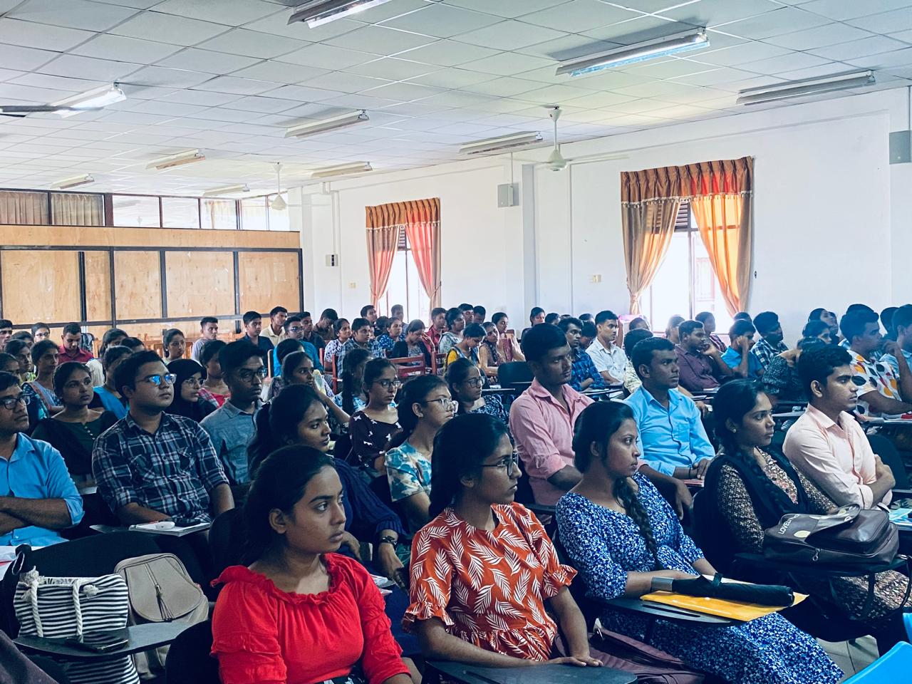 Gallery | Faculty of Commerce and Management